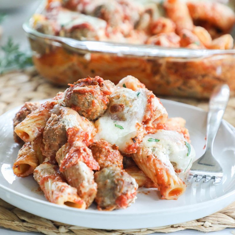 Meatball Pasta Bake · Easy Family Recipes