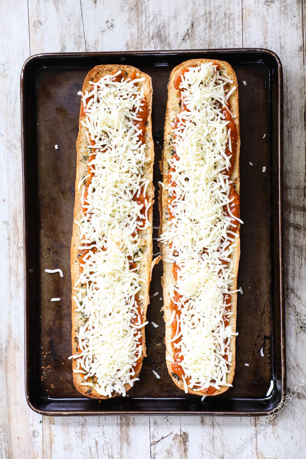Garlic Bread Pizza · Easy Family Recipes