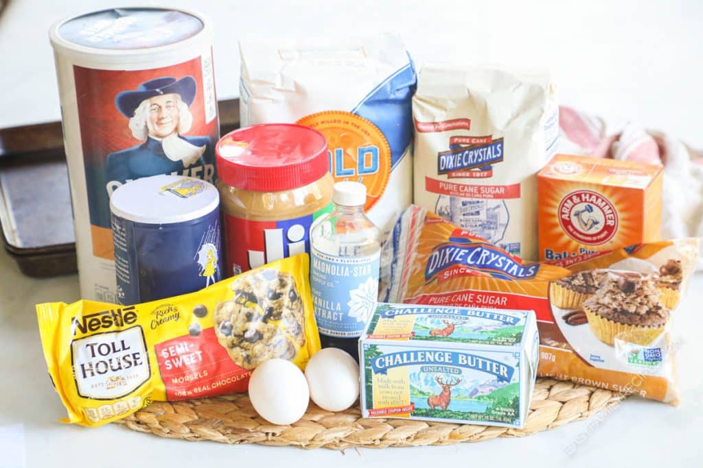 Peanut Butter Oatmeal Chocolate Chip Cookies · Easy Family Recipes