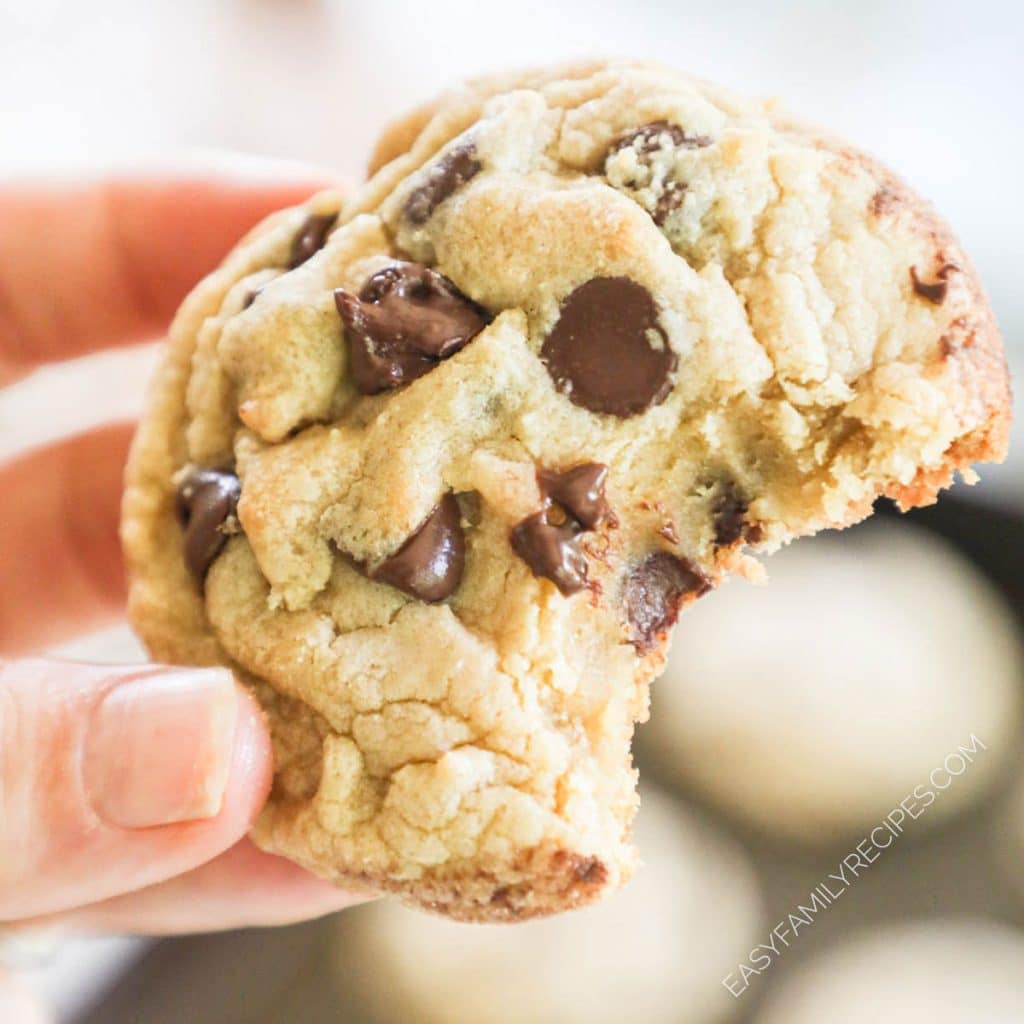 Chocolate Chip Pudding Cookies · Easy Family Recipes