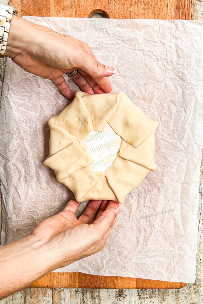 Baked Brie in Pie Crust · Easy Family Recipes