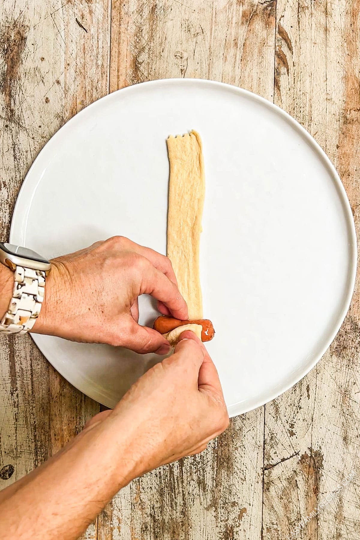 Mini Pigs in a Blanket · Easy Family Recipes