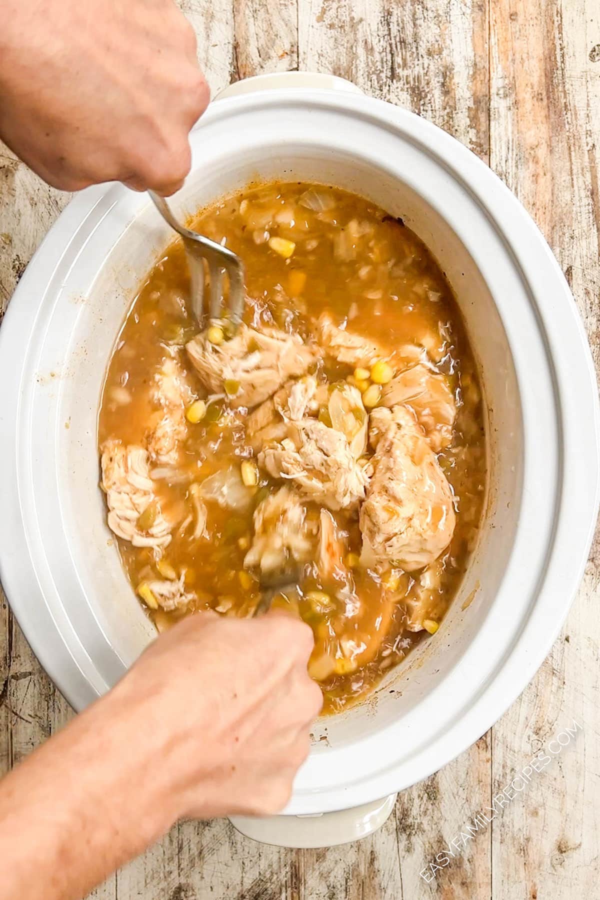 Southwest Chicken Chili · Easy Family Recipes