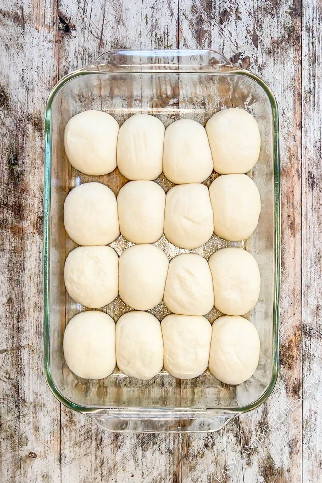 Pull Apart Pizza Bread · Easy Family Recipes