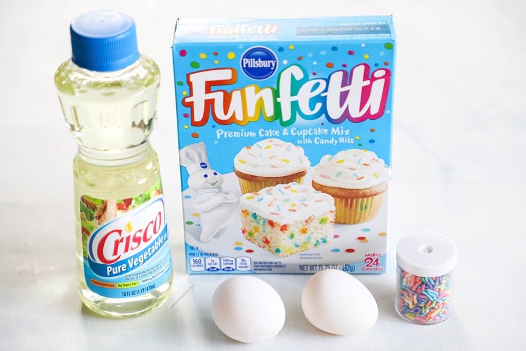 Birthday Cake Cookies · Easy Family Recipes