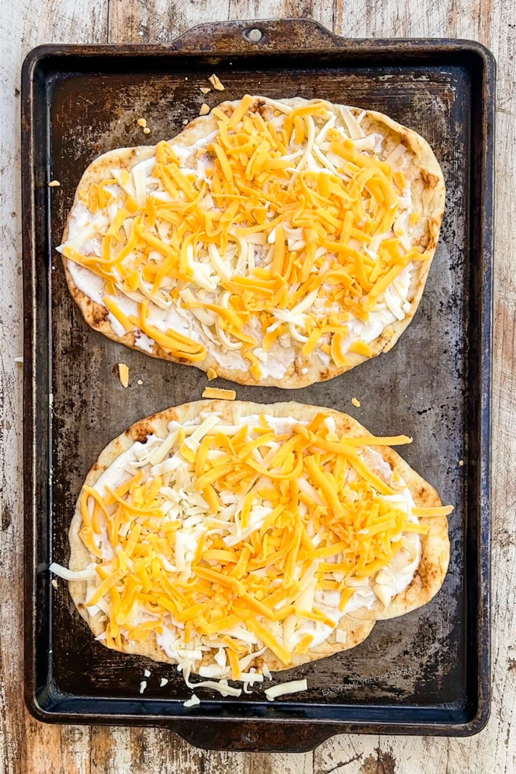 Chicken Bacon Ranch Flatbread · Easy Family Recipes