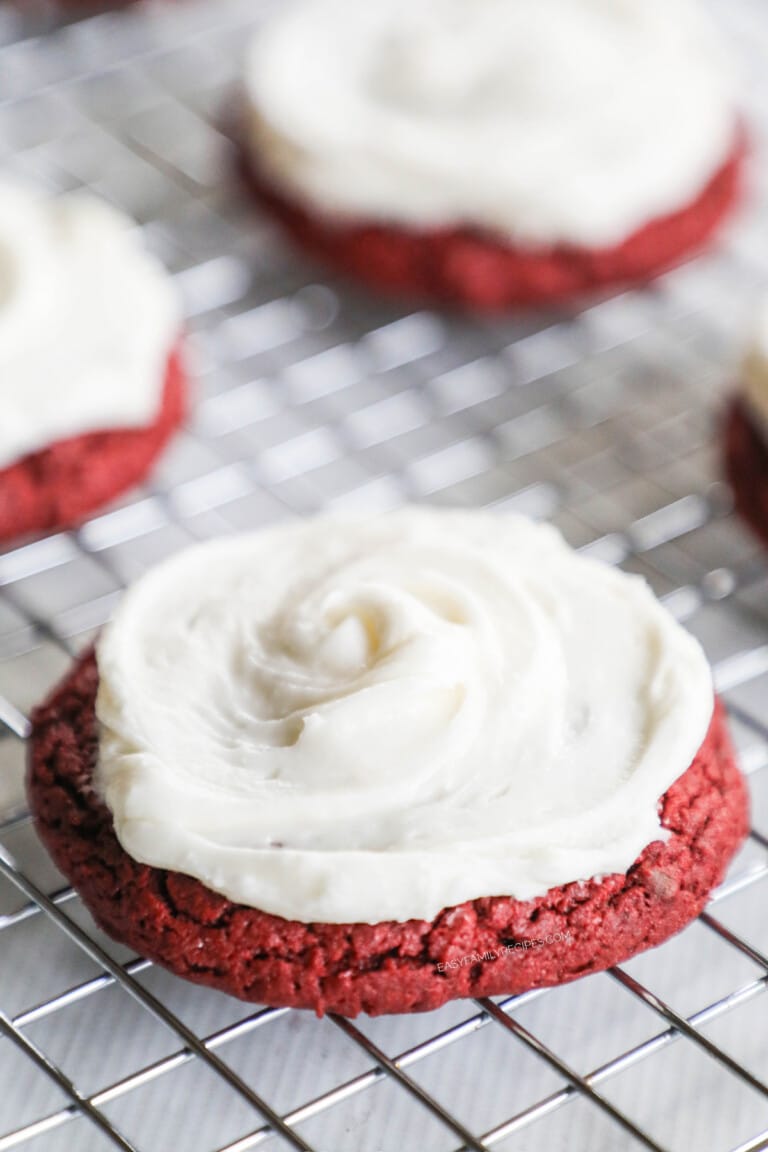 Red Velvet Cookies · Easy Family Recipes